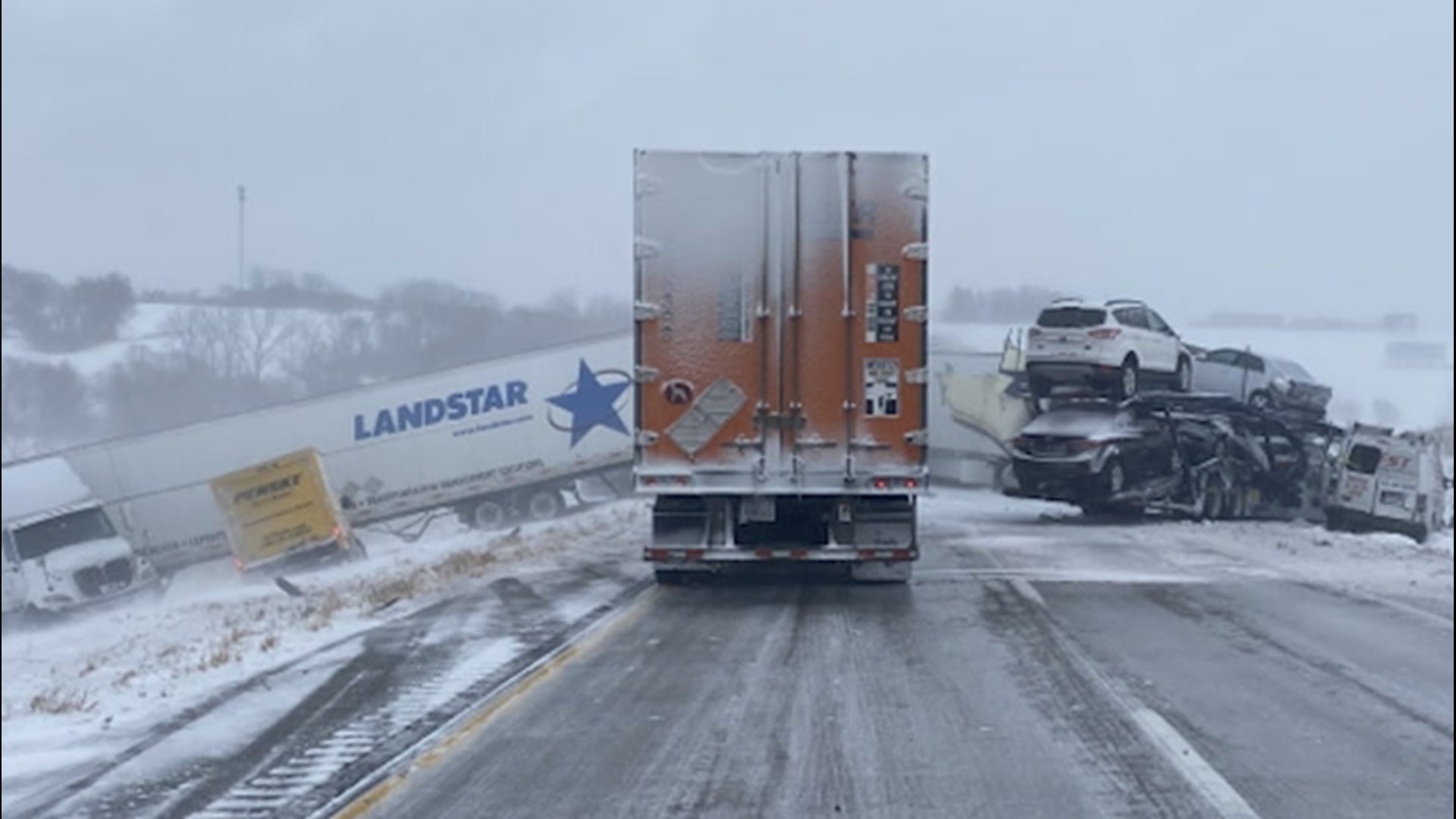 Major Pileup Shuts Down I 80 In Iowa