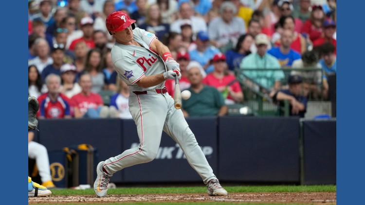 J.T. Realmuto hits 3-run homer in 5-run 6th and Phillies hold off ...