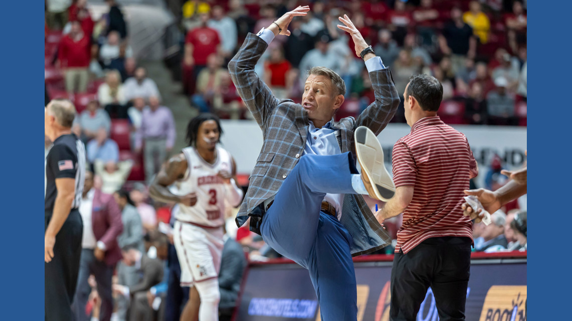 No. 25 Alabama survives Darius Acuff's huge night and beats No. 20 ...