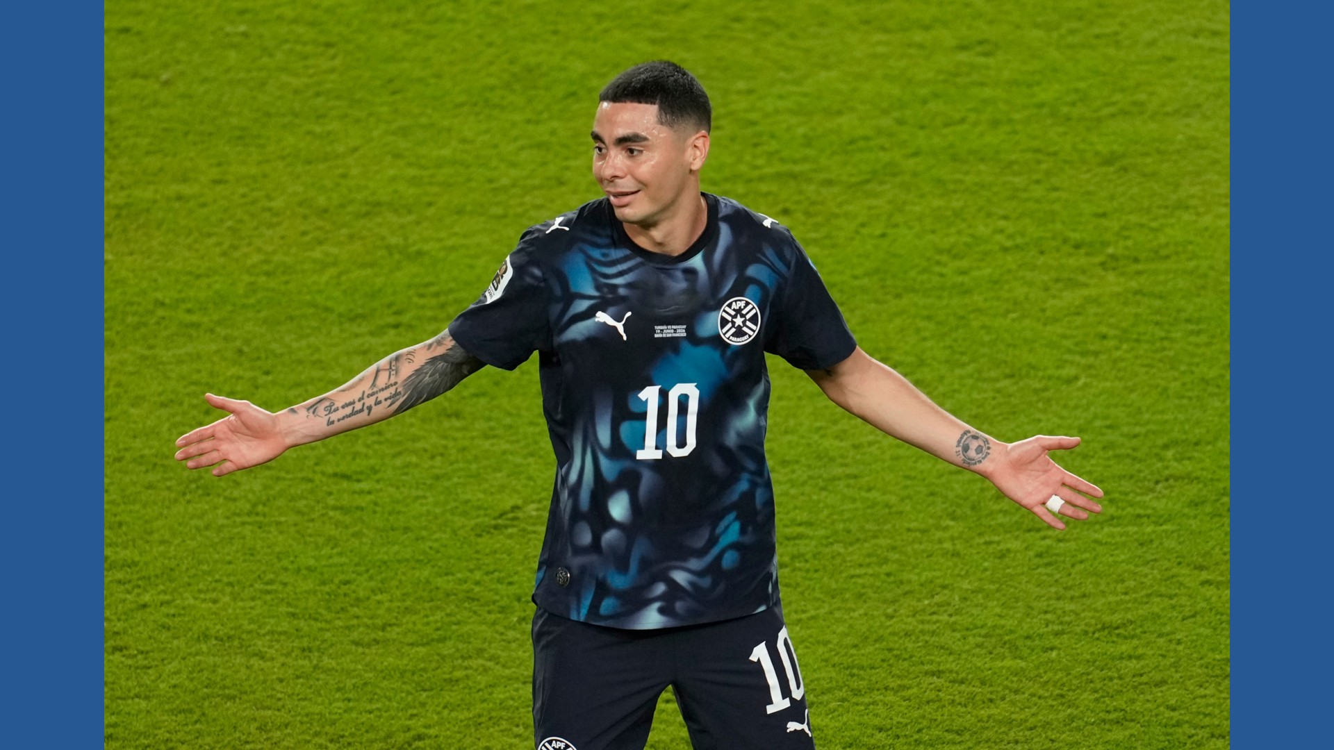 Paraguay's Miguel Almiron becomes 1st player red-carded at the World ...
