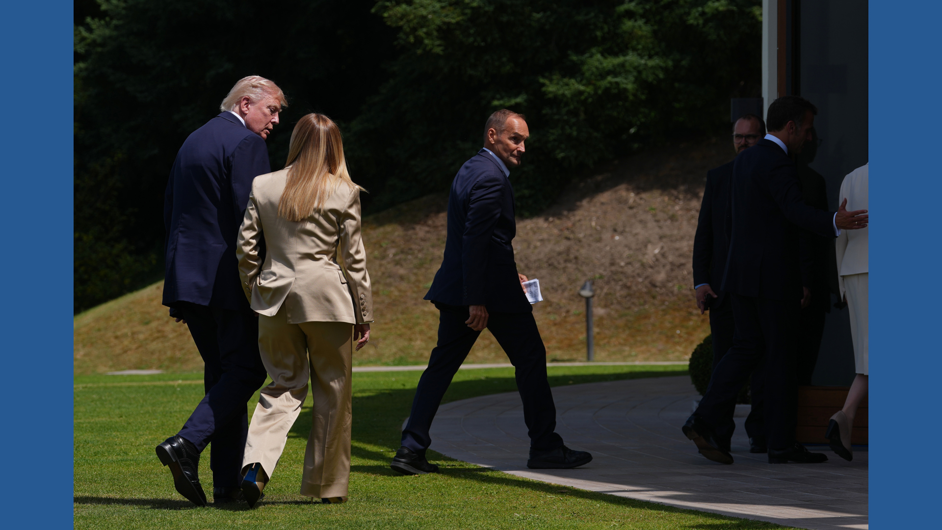 Trump deepens the dustup with Italy's Meloni over a disputed photo from ...