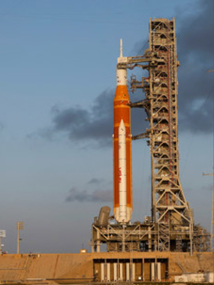 NASA is shooting for the moon. A guide to the Artemis II mission | wqad.com