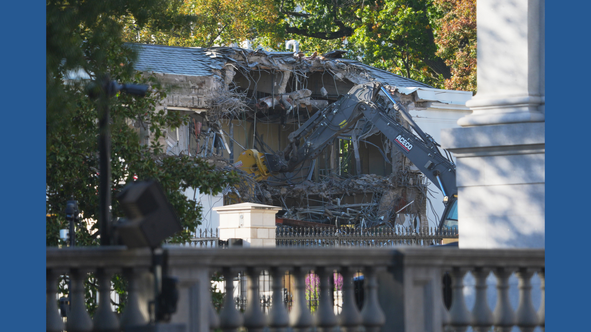 The White House starts demolishing part of the East Wing to build Trump ...