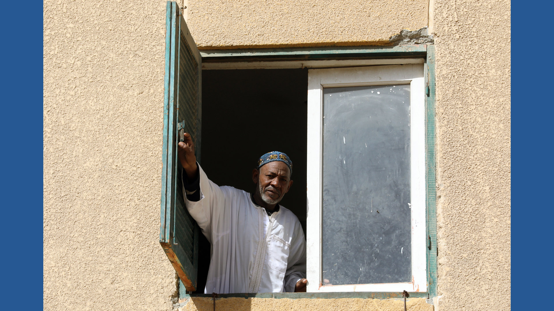 Sudan's war puts charity kitchen workers feeding displaced families at ...
