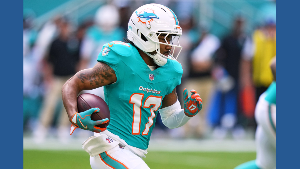 Broncos get star wide receiver Jaylen Waddle from Dolphins in a ...