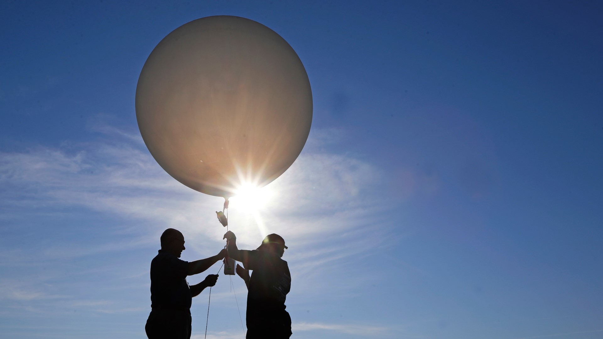 Here's why meteorologists launch weather balloons every day ...