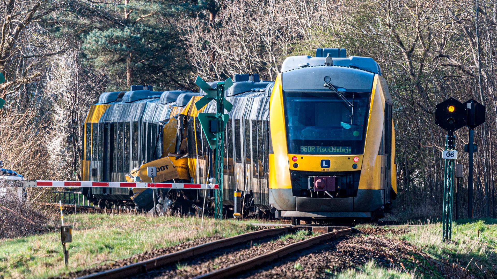 2 trains collide in Denmark, leaving 5 people critically injured ...
