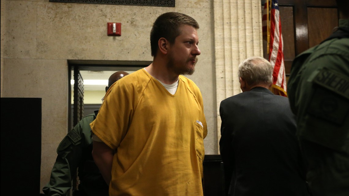 Ex officer Who Killed Chicago Teen Sentenced To Nearly 7 Years In ex-officer-who-killed-chicago-teen-sentenced-to-nearly-7-years-in