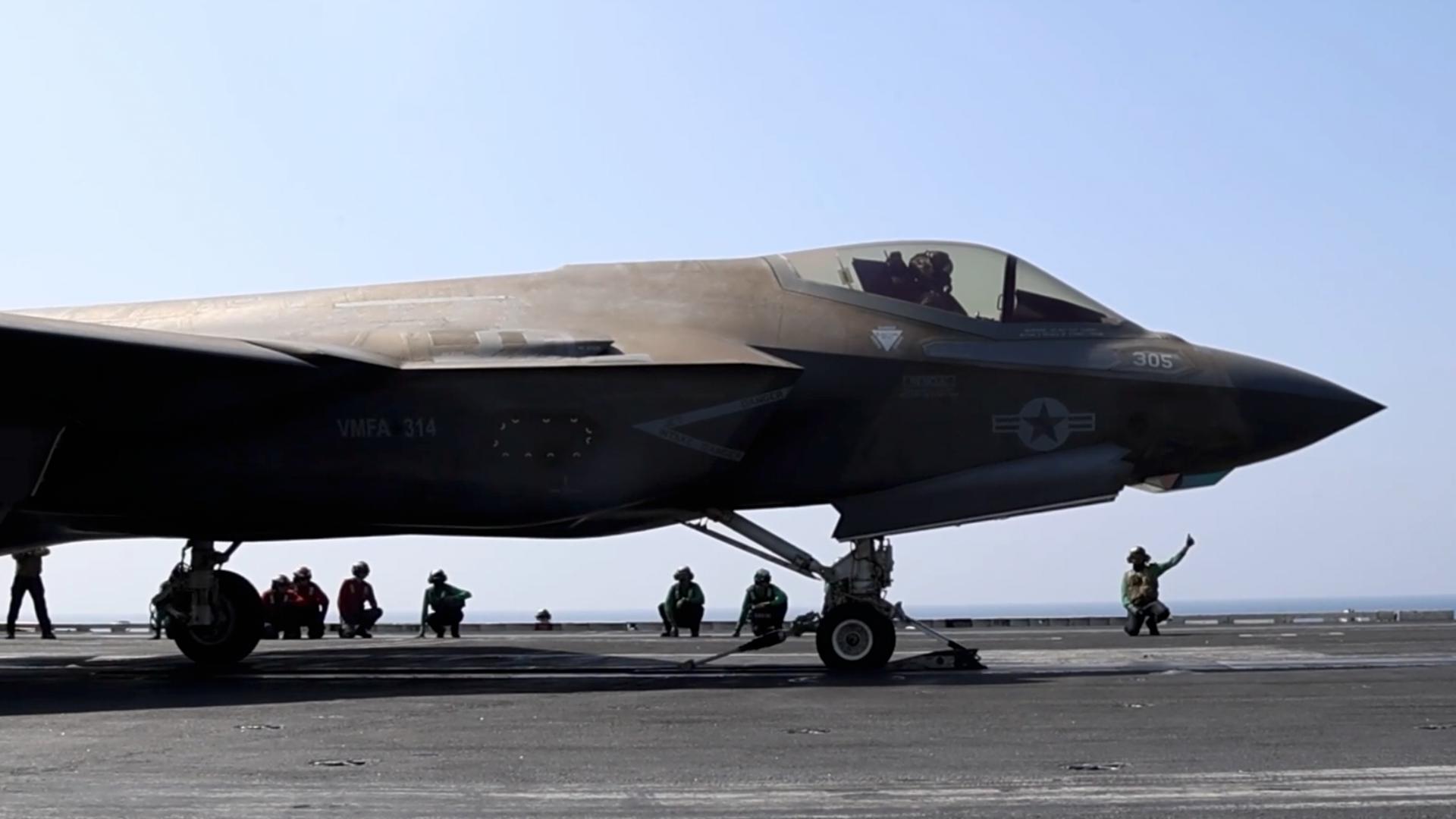 F-35 fighter jet makes emergency landing after combat mission over Iran ...