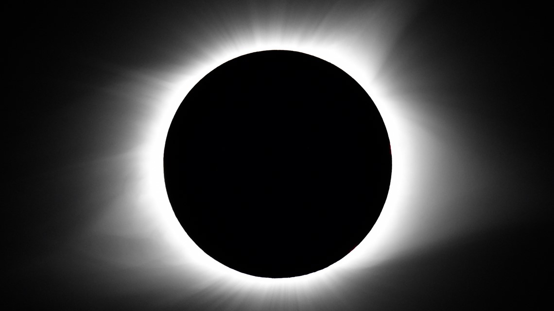 How to make pinhole projector for solar eclipse 2024 | fox61.com