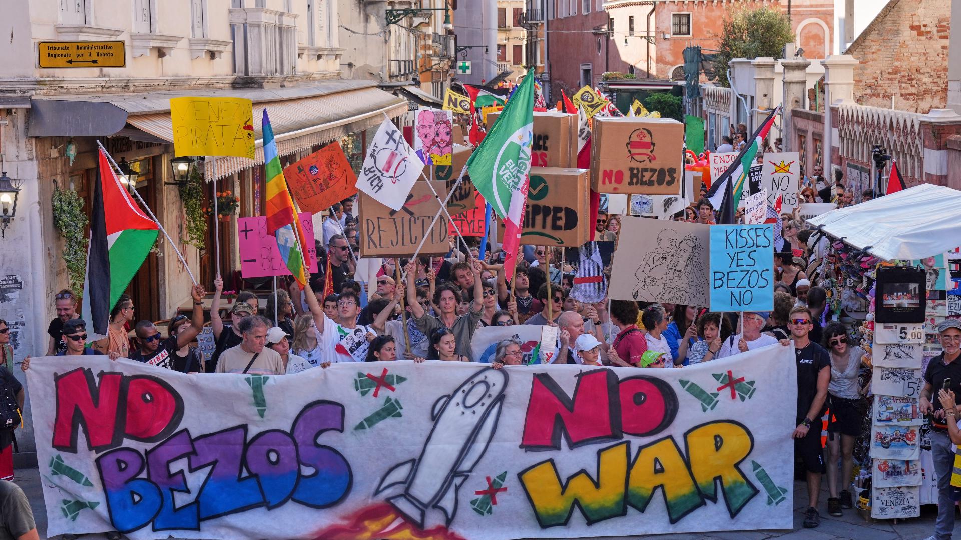 Protests pop up from Jeff Bezos' lavish Venice wedding | wthr.com