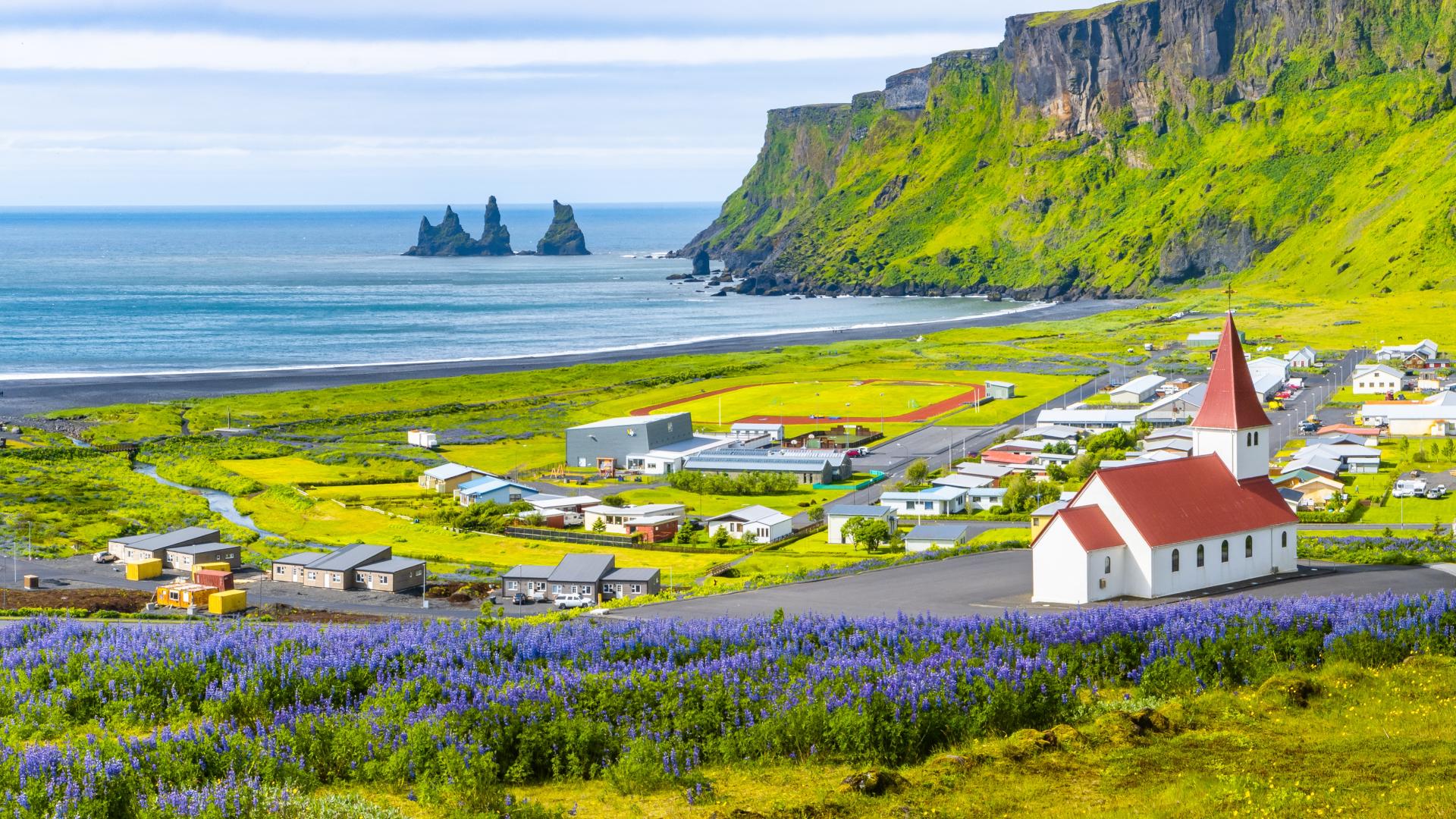 What's the difference between Iceland and Greenland? | wthr.com