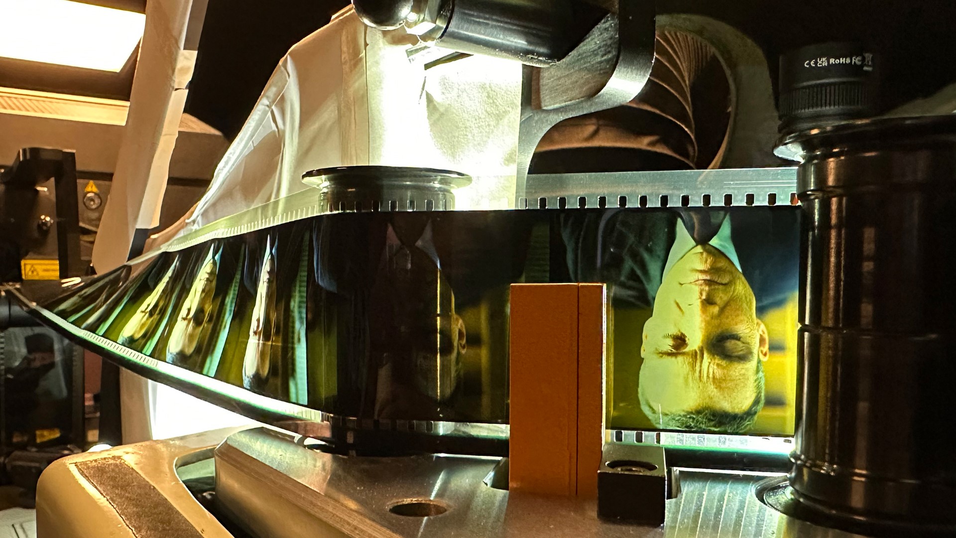 ‘Oppenheimer’ IMAX or 70MM? What Christopher Nolan suggests | fox43.com