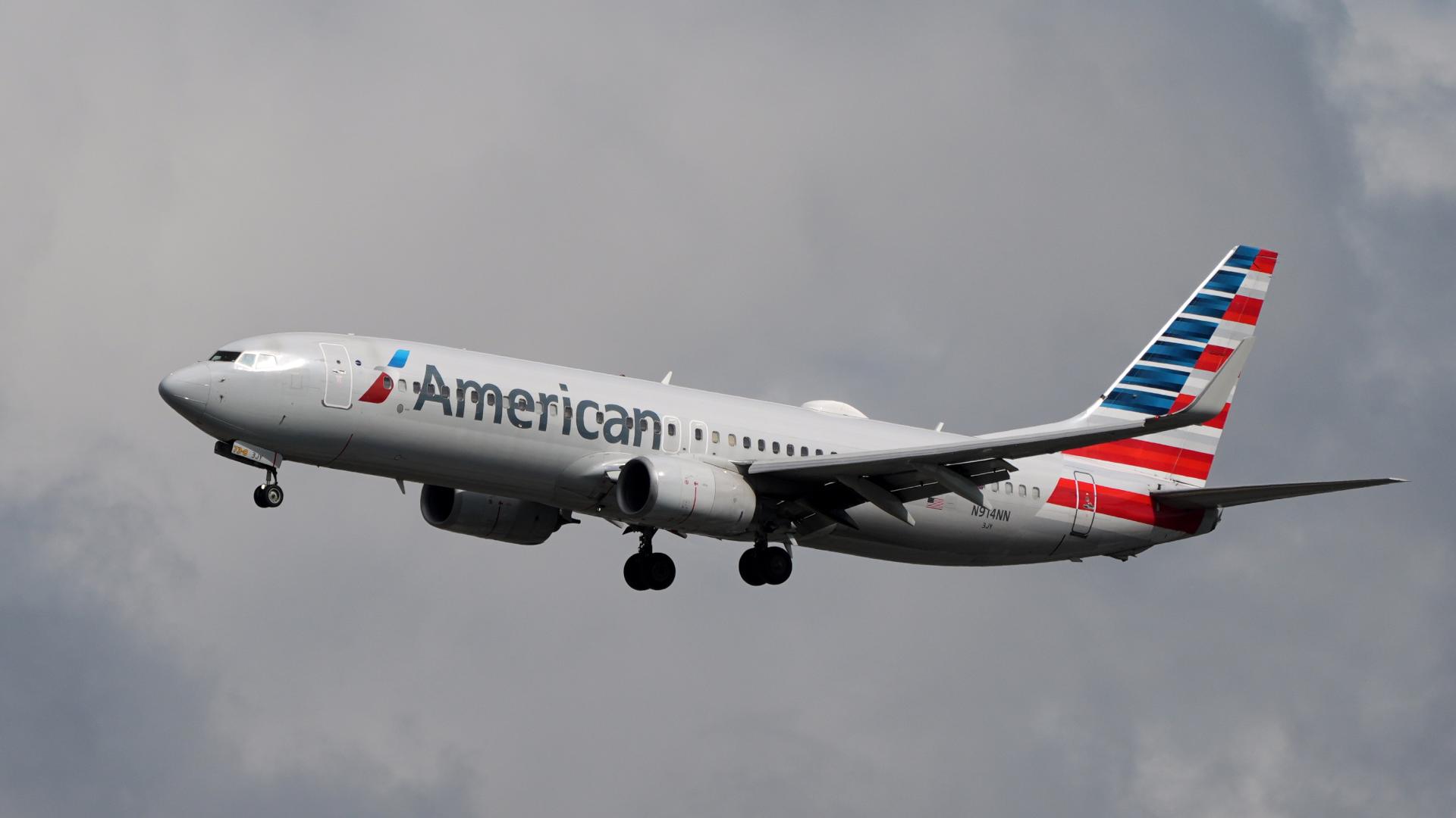 Possible bullet holes found on American Airlines plane after flight to ...