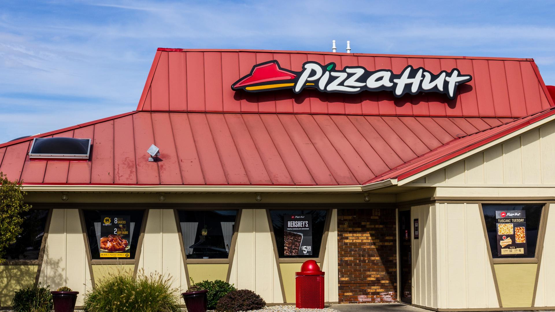 Pizza Hut bringing back the '90s at 11 'Classic' Indiana locations ...