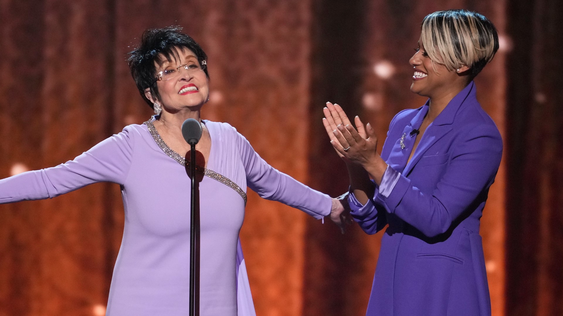 Chita Rivera, Tony-winning dancer and singer, dead at 91 | fox43.com