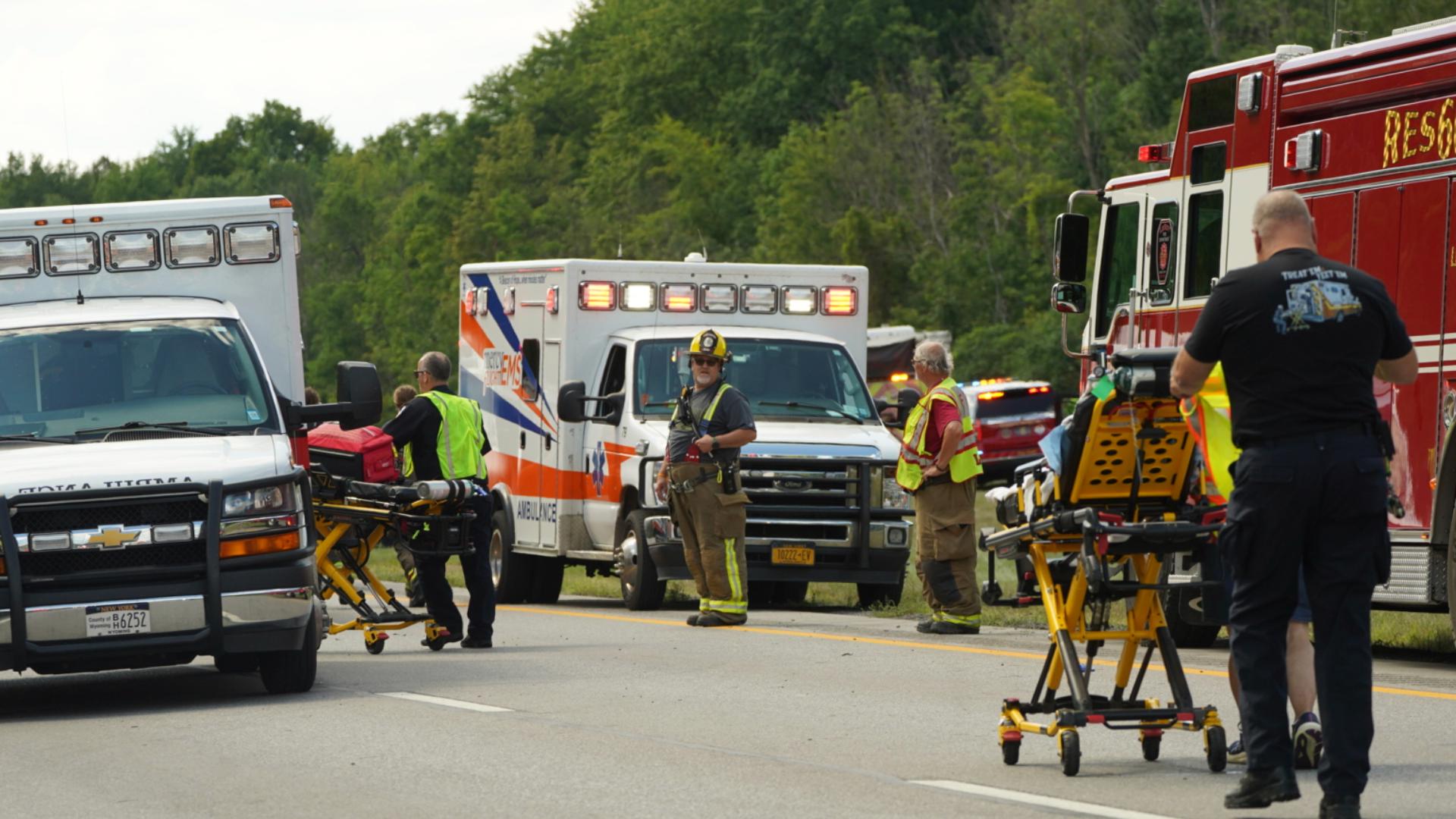 Fatal tour bus crash near Buffalo leaves 5 dead | 10tv.com