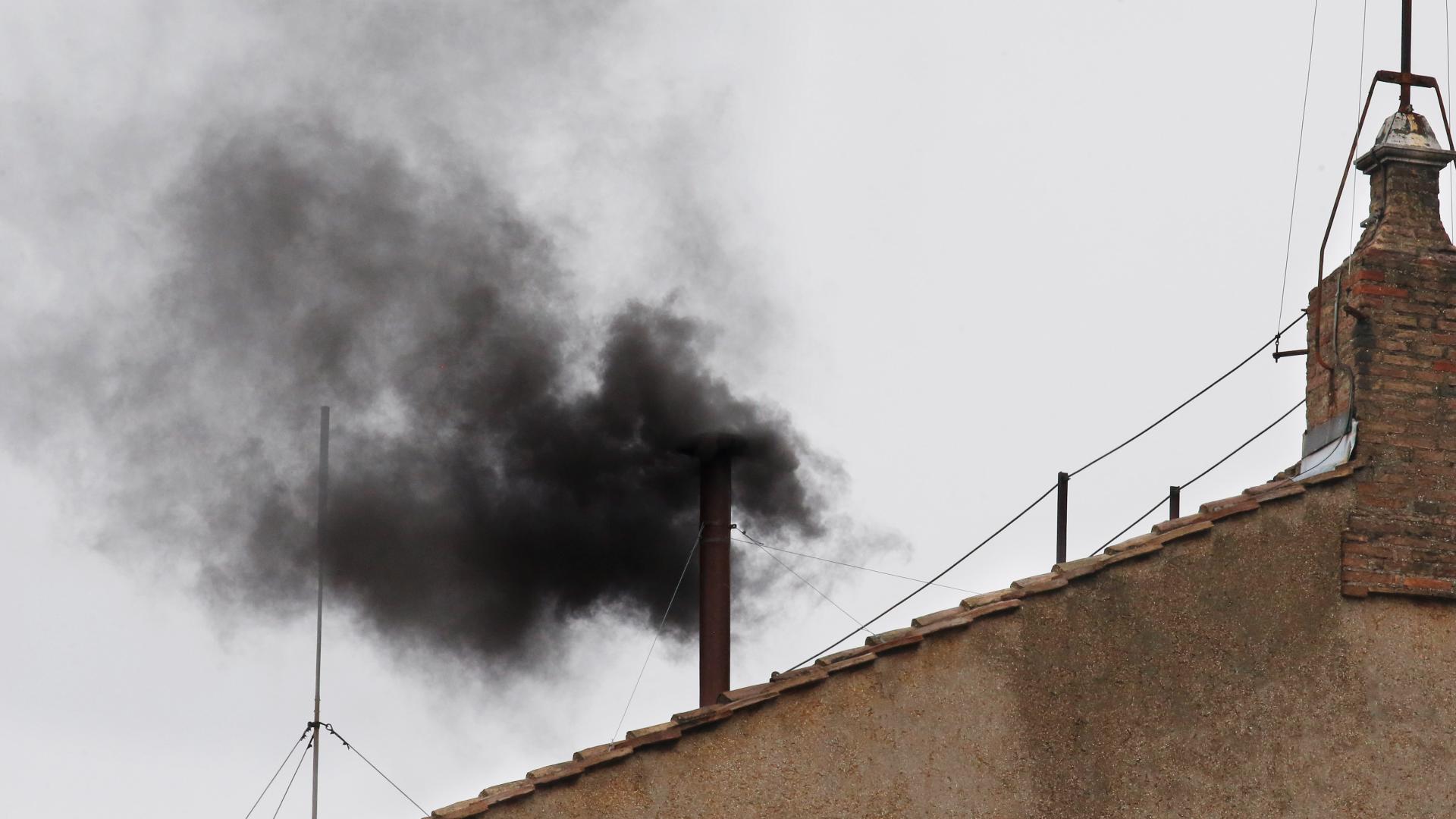 What the Vatican's black and white smoke means during a Papal Conclave ...