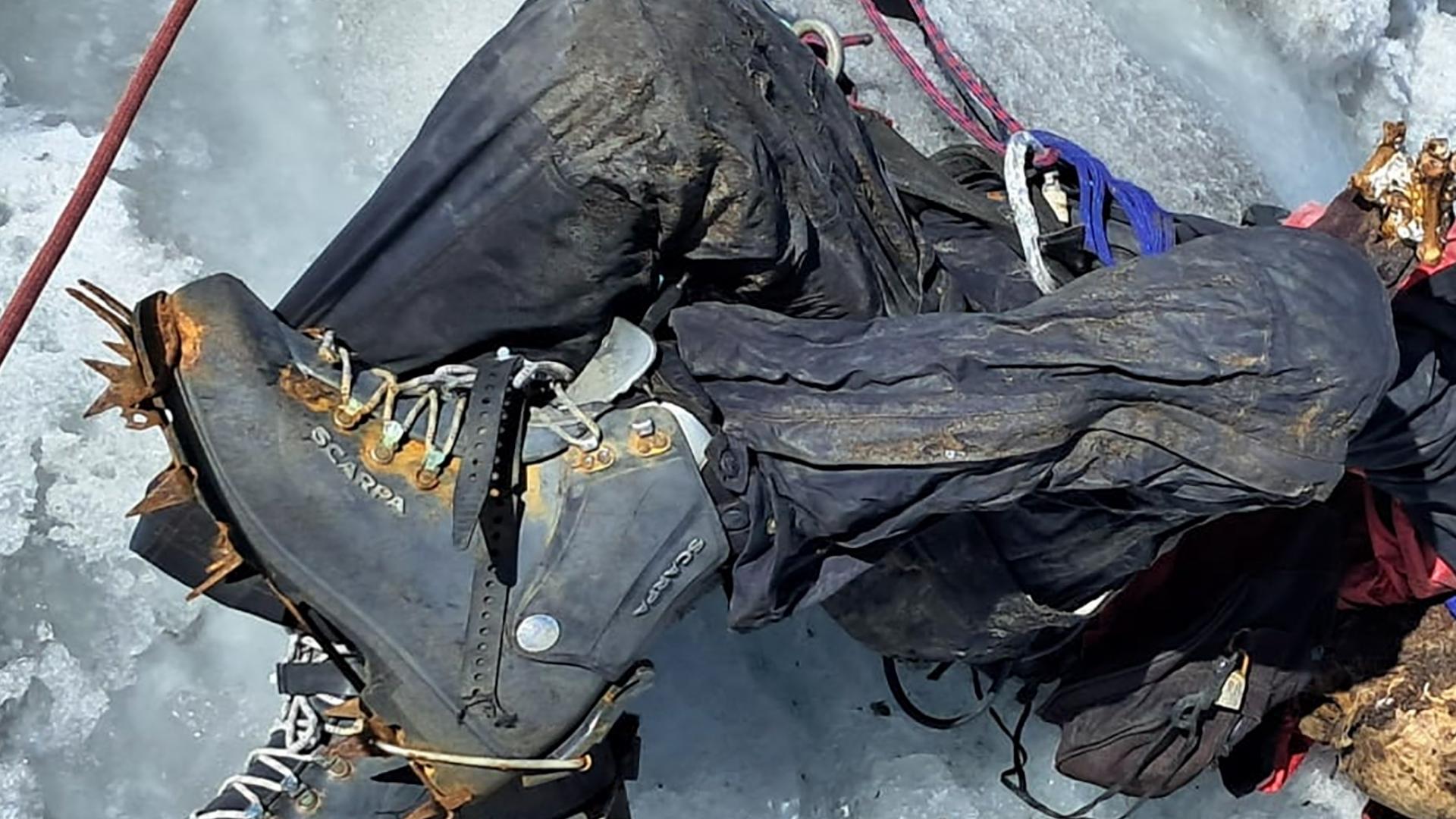 American climber buried by an avalanche 22 years ago is found | wnep.com