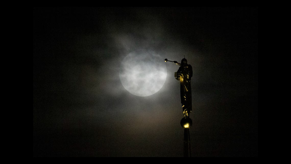 Is the full moon this week a supermoon? | 5newsonline.com