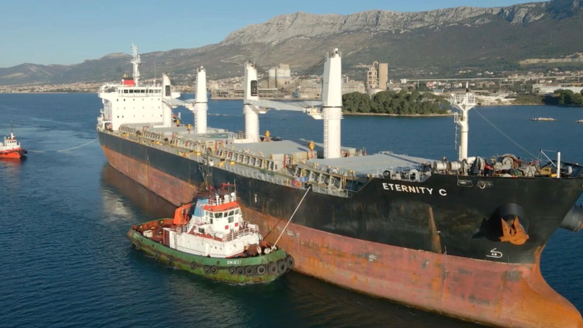 Houthi rebels attack cargo ship in Red Sea, kill 3 mariners | fox43.com