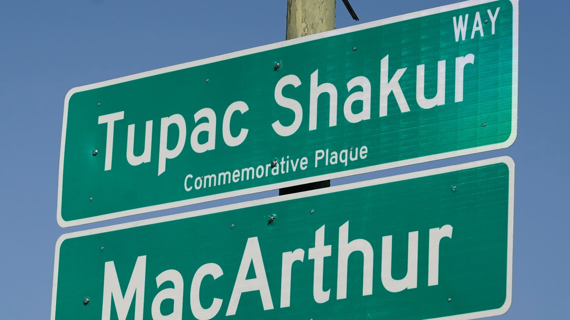 Tupac Shakur honored with Oakland street named after him | 10tv.com
