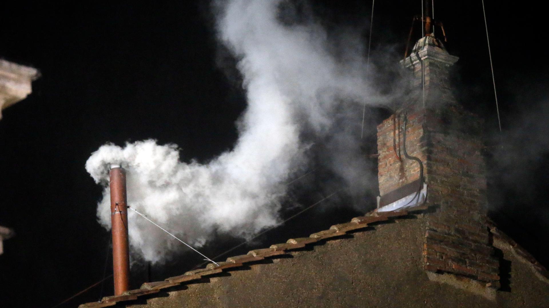 What the Vatican's black and white smoke means during a Papal Conclave ...