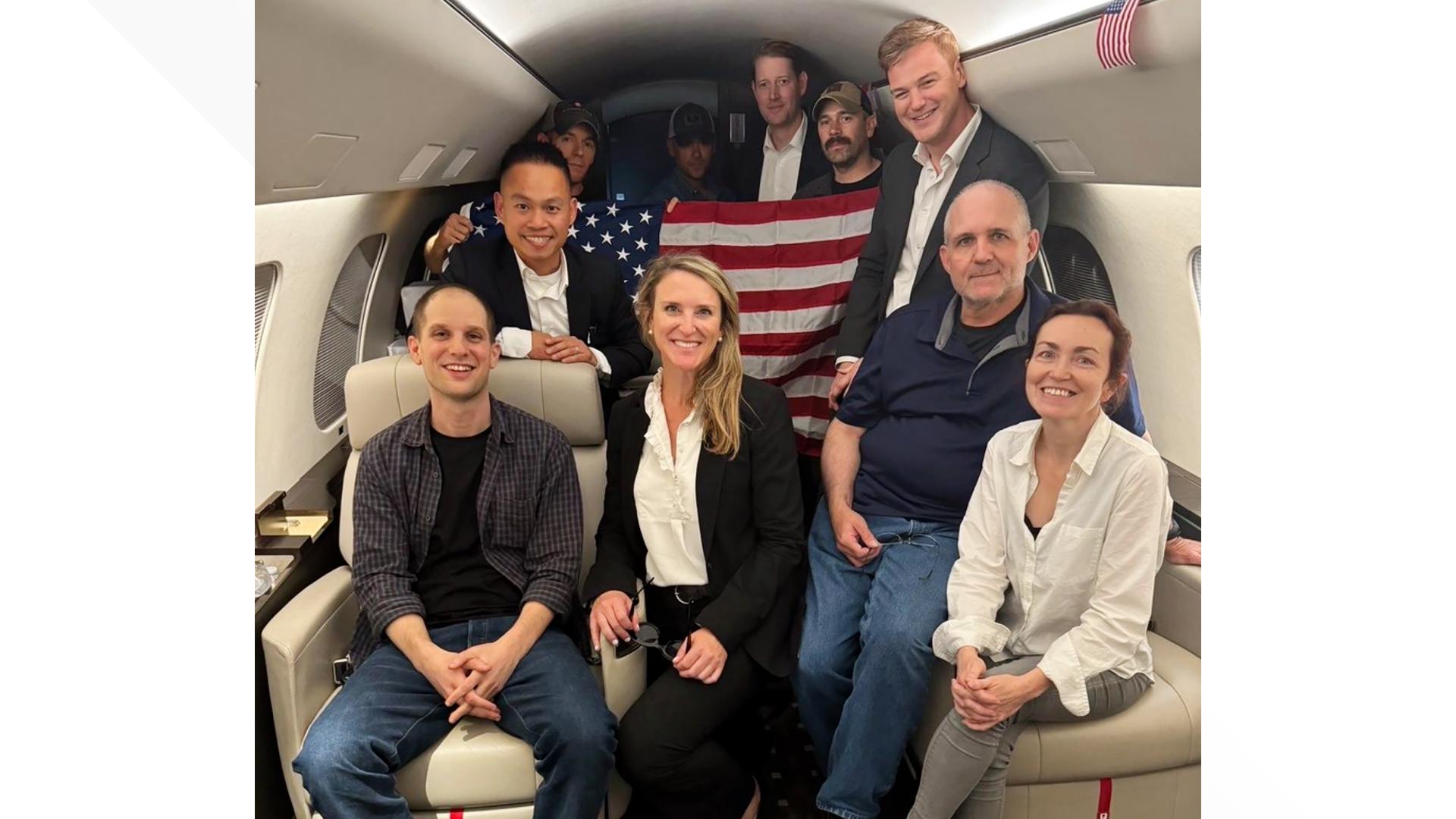 Evan Gershkovich, Paul Whelan released in prisoner swap: Report | fox43.com