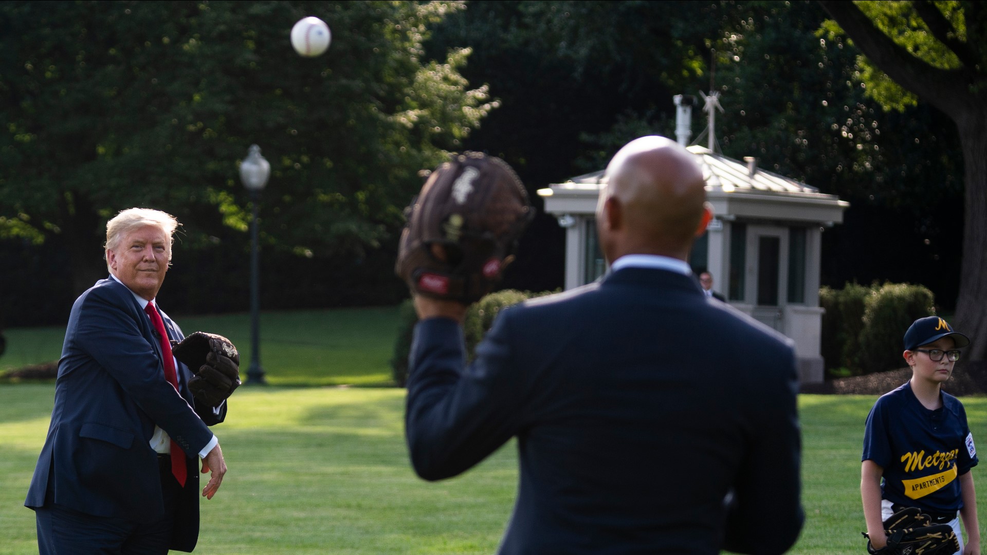 Trump to throw first pitch at Yankee Stadium Aug. 15 | wnep.com