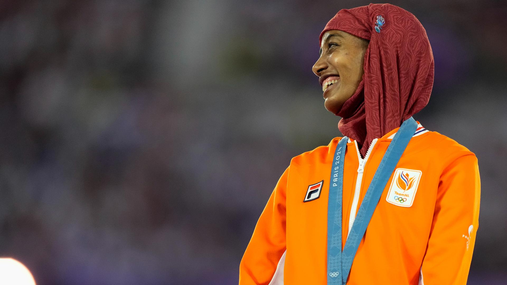 Sifan Hassan wins women's marathon at Paris Olympics | fox43.com