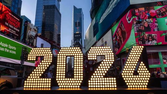 Is New Year's Day a federal holiday? Here's what's open and closed ...