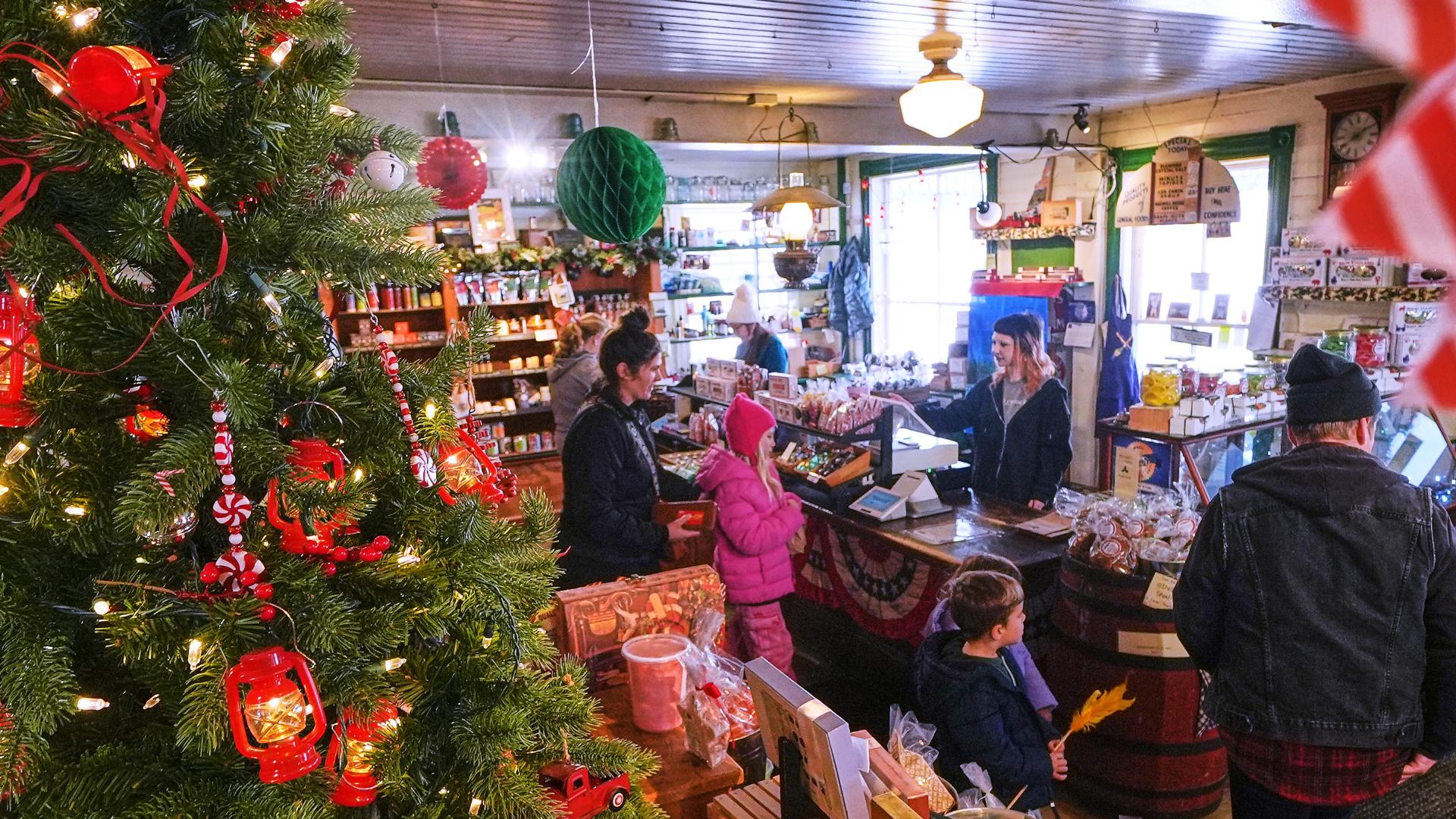 Returning gifts? Some stores may charge a fee for returns | wthr.com