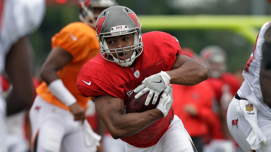 Former NFL star Doug Martin dies at 36 | rocketcitynow.com