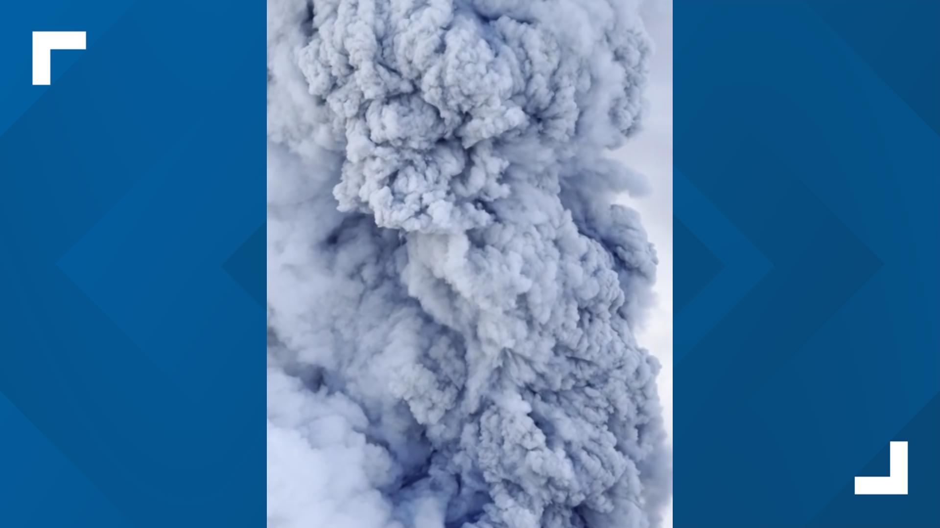 Volcano in Russia's Far East erupts for the first time in hundreds of ...