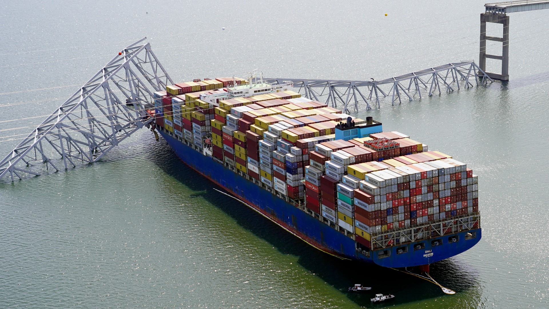 Work continues clearing collapsed Baltimore bridge | fox61.com