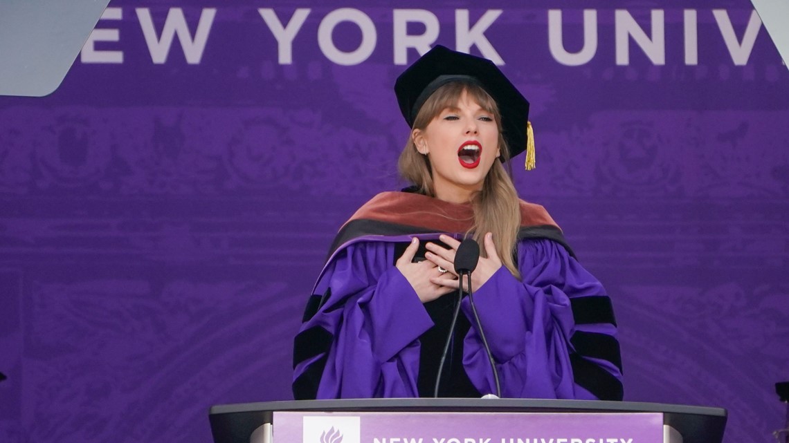 Taylor Swift gets honorary degree from NYU | fox43.com