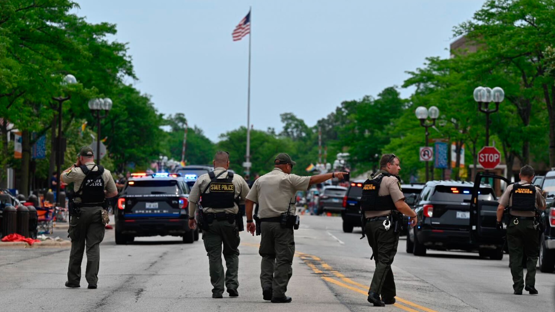 Highland Park July 4 parade shooting: Person of interest caught | 10tv.com