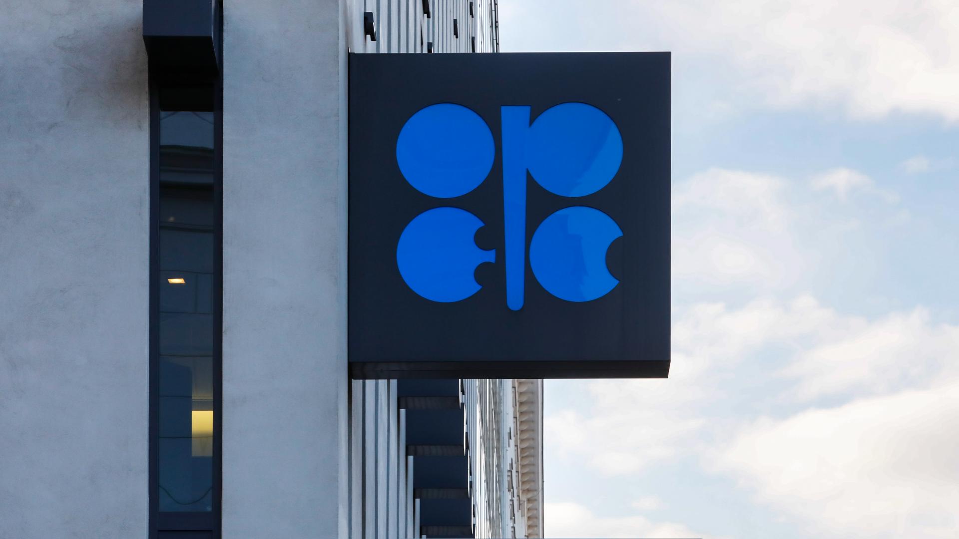 OPEC+ oil faces stagnant prices for crude amid sluggish demand | wqad.com