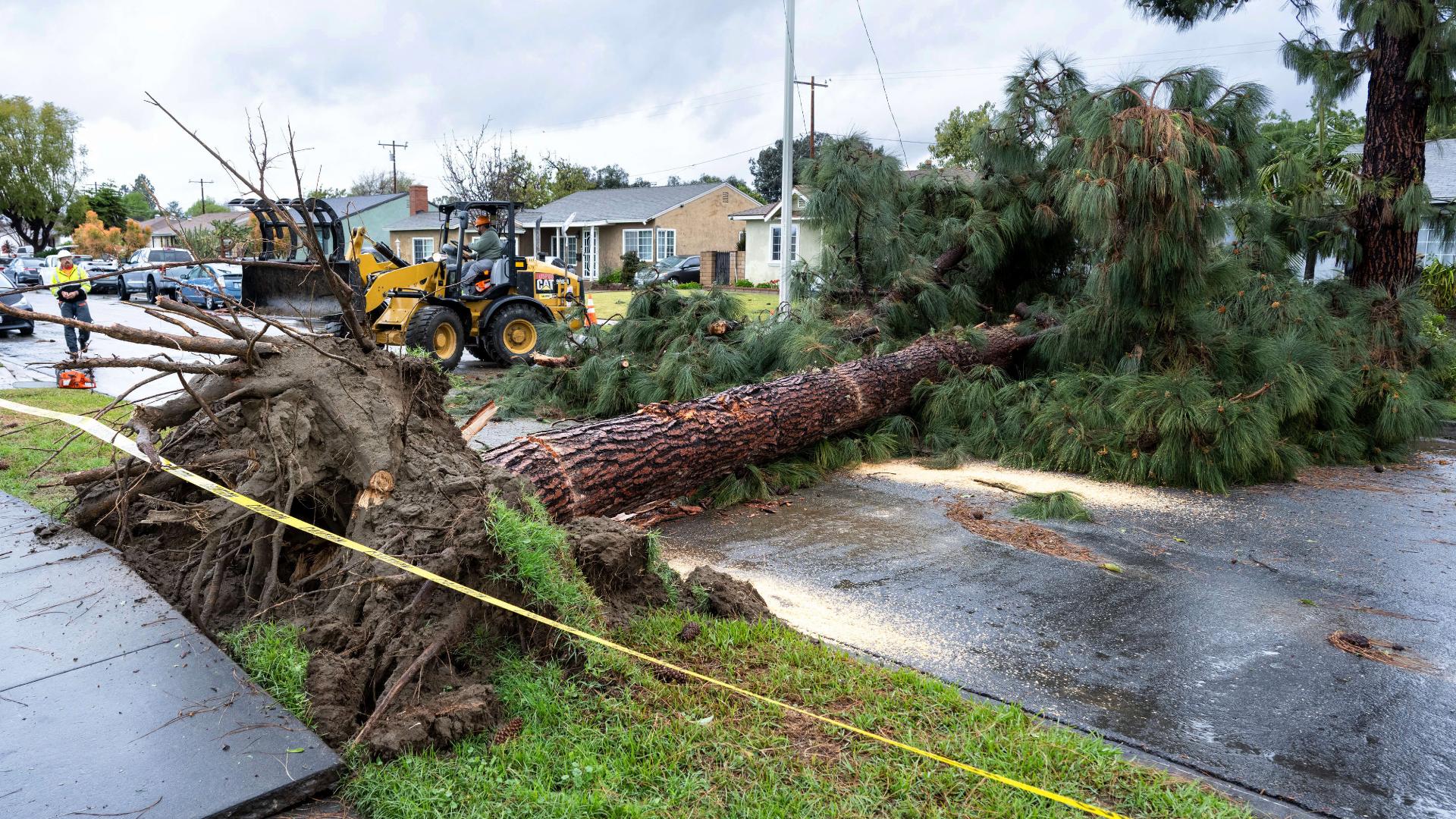 Megastorm may bring blizzards, tornadoes, flooding and even fires ...