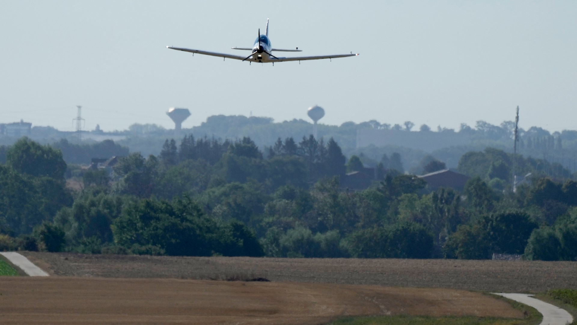 Teen pilot Mack Rutherford on track for world record | fox43.com