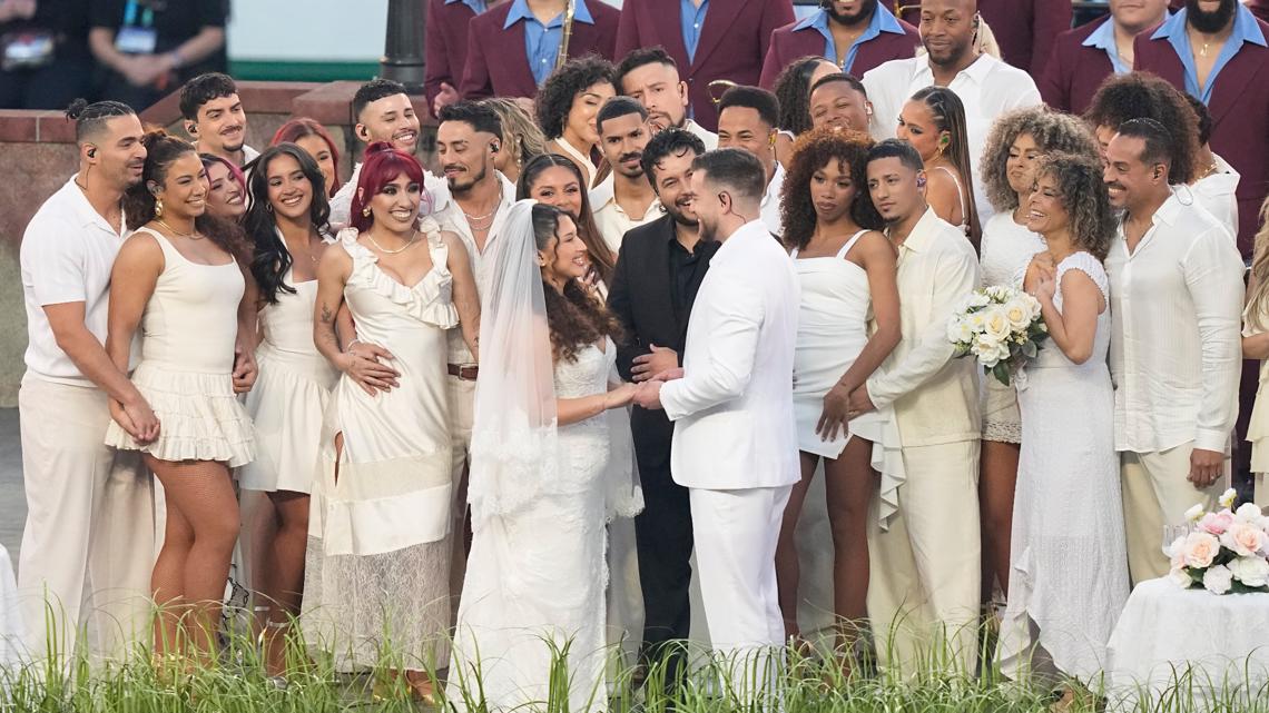 Yes, that was a real wedding during Bad Bunny's halftime show | wqad.com
