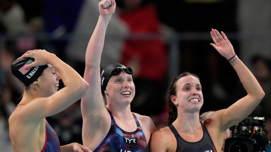 US women's 4x100-meter medley win closes out swimming in Paris | wnep.com