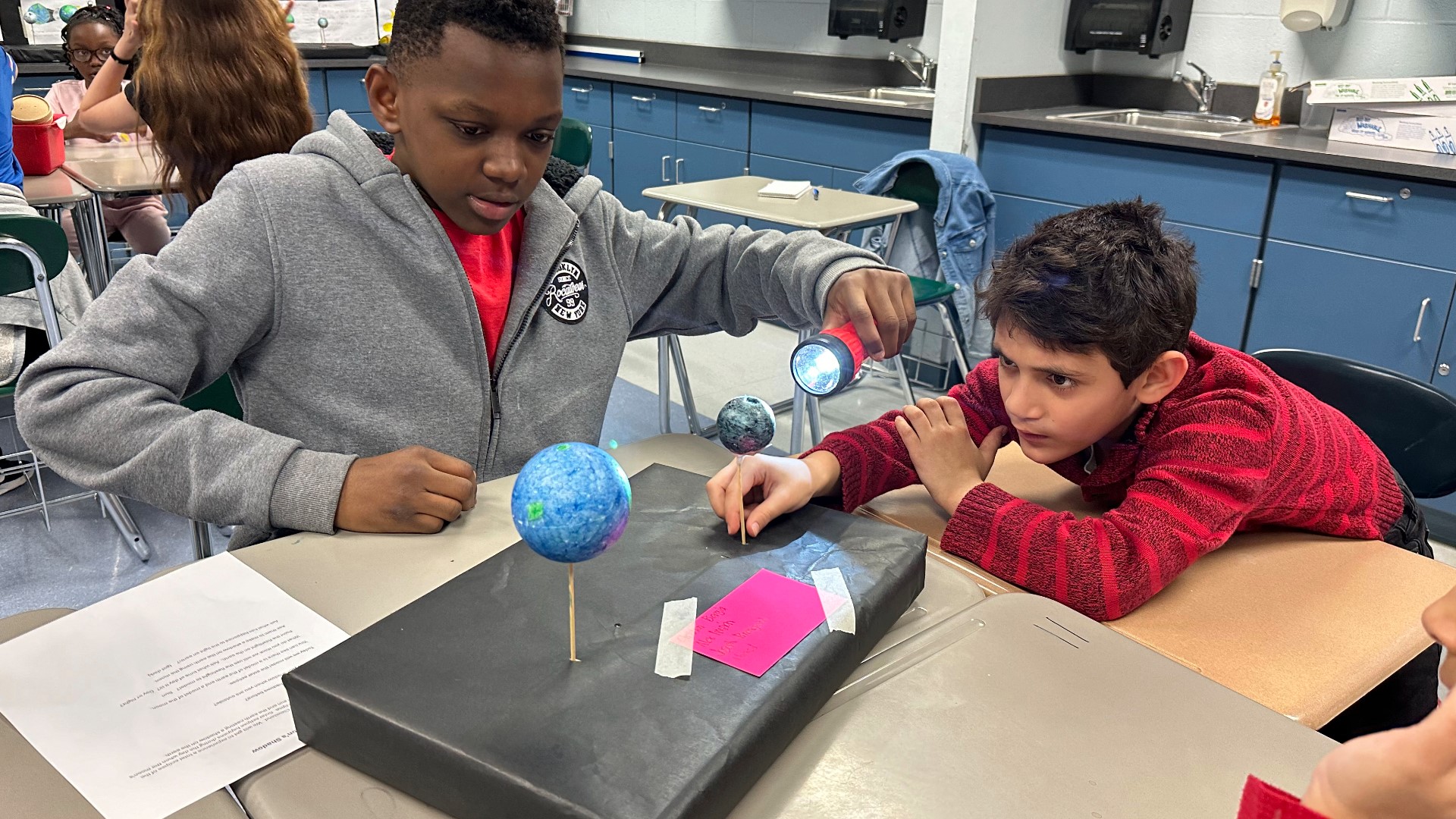 Solar eclipse offers natural teaching moment for schools | wnep.com