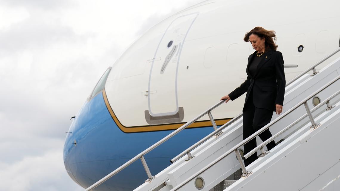 Secret Service agent on leave after reportedly groping Harris aide ...