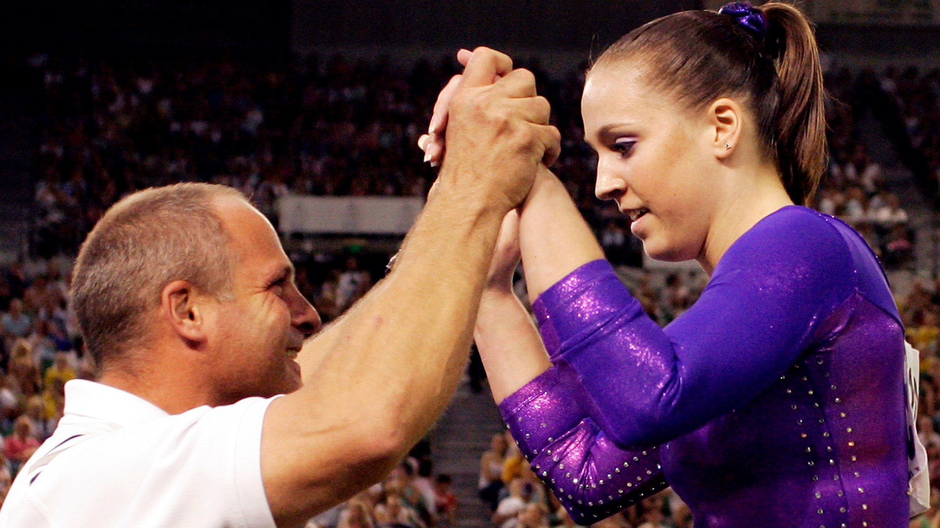 2005 gymnastics world champ Chellsie Memmel mounting comeback | wthr.com