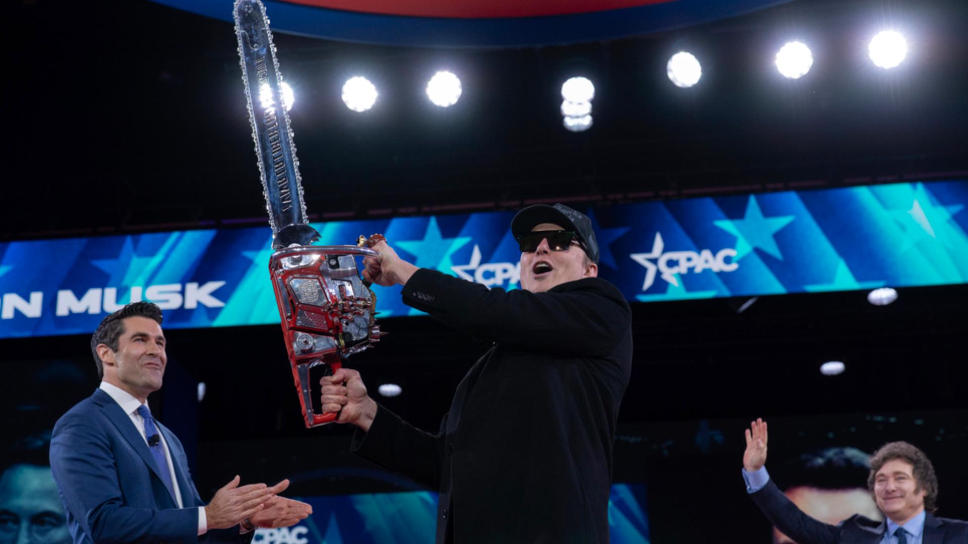 Elon Musk waves chainsaw and criticizes Democrats at CPAC | 10tv.com