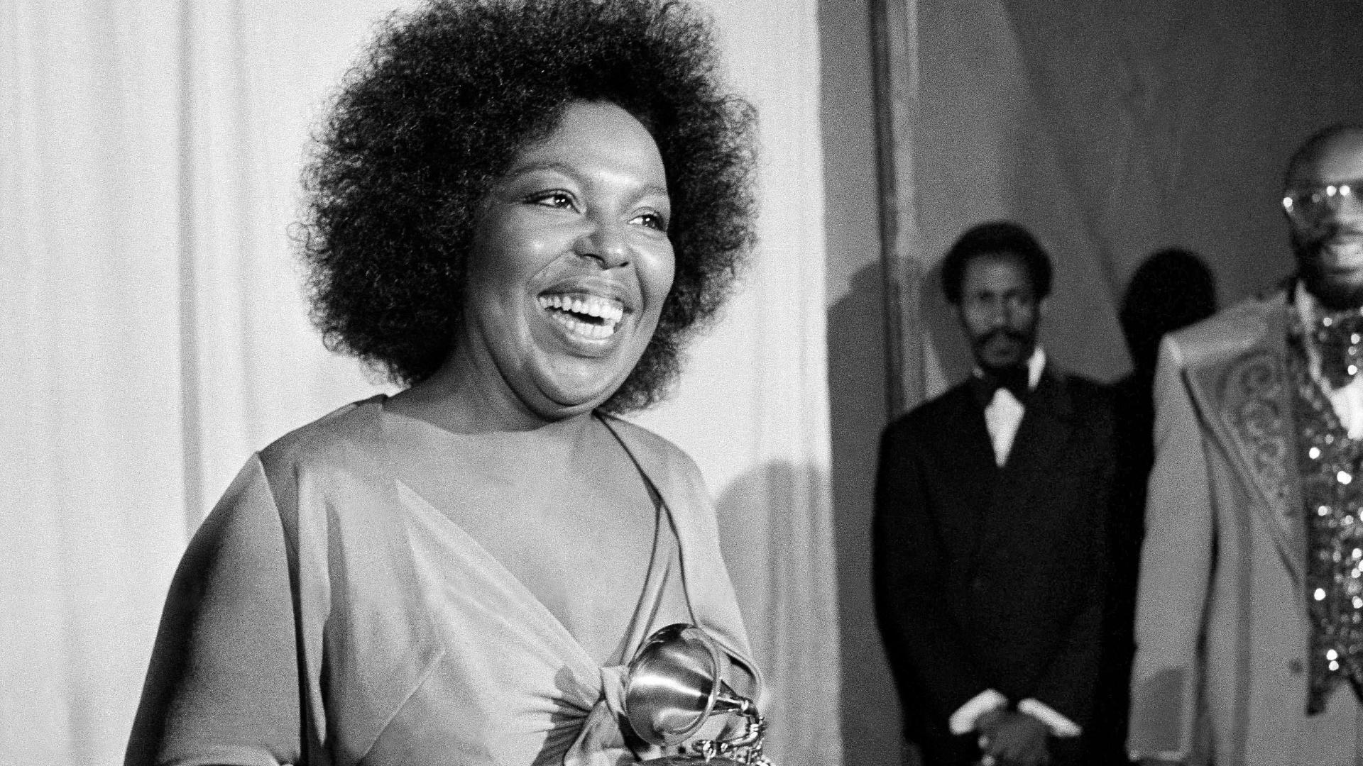 Roberta Flack, singer known for 'Killing Me Softly With His Song,' has ...