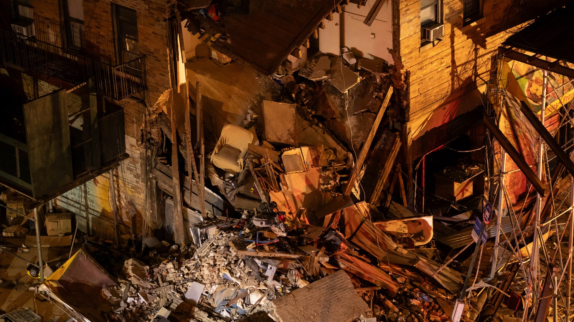Corner of Bronx building collapses, leaves apartments exposed | 10tv.com