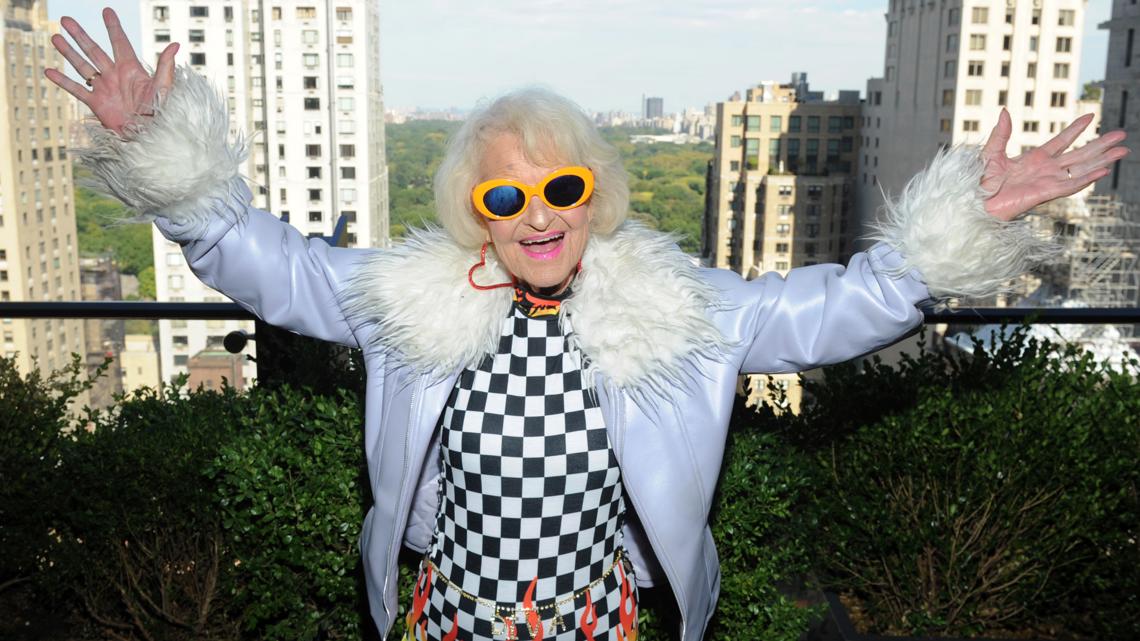 Influencer Baddie Winkle dies at 97 | 5newsonline.com