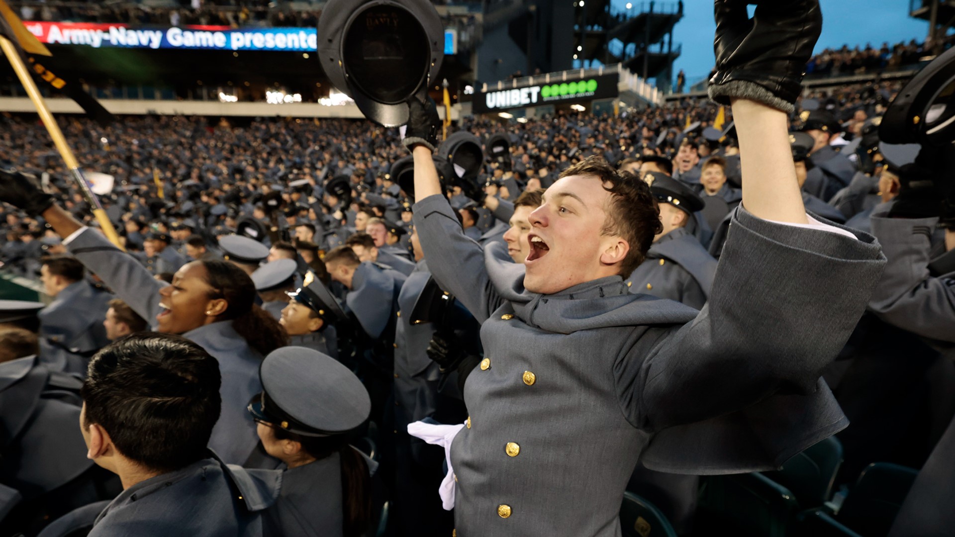 Army tops Navy 20-17 in 2022, first OT game | fox43.com